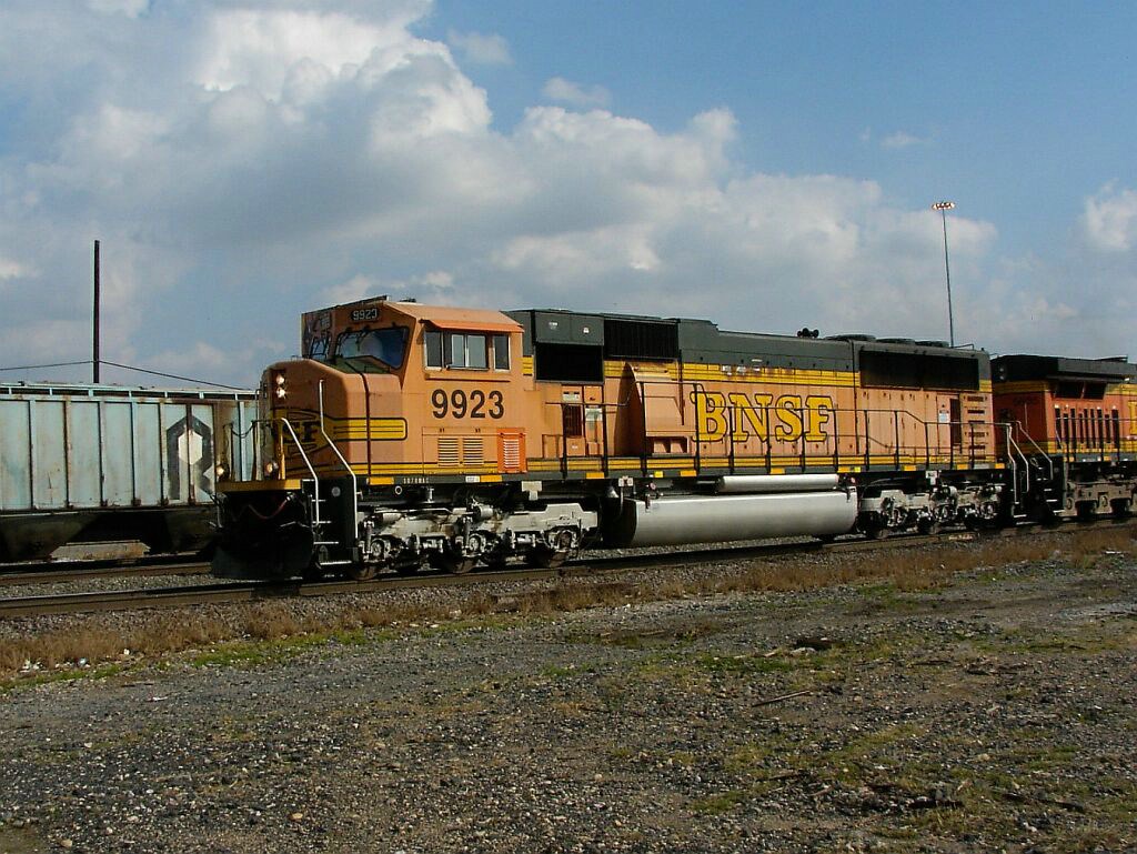 BNSF 9923